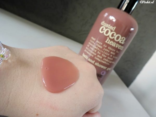 REVIEW| TREACLE MOON ICED STRAWBERRY DREAM & DUSTED COCOA HEAVEN ...