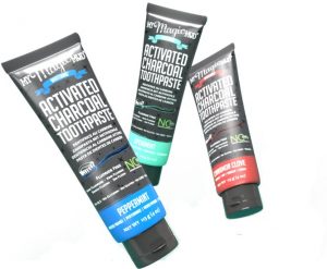 MY MAGIC MUD - ACTIVATED CHARCOAL TOOTHPASTE - Pinkit.nl